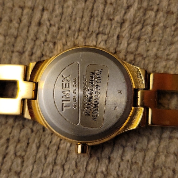 Timex | Jewelry | Timex Gold Watch | Poshmark